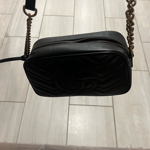 Gucci | Bags | Gucci Gg Marmont Small Shoulder Bag In Black Leather ...